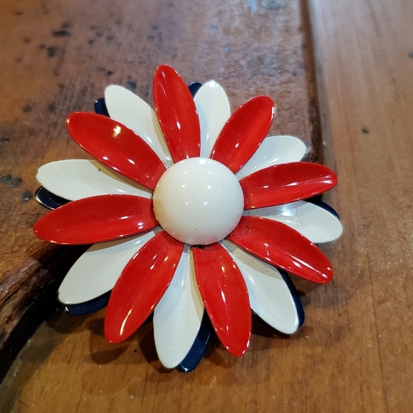 unbranded | Jewelry | Mid Century Modern Red White Blue Metal Pin ...